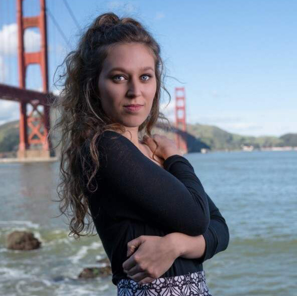 Evelyn Rumsby ’18: Rising Star Pens New Song | Saint Mary's College